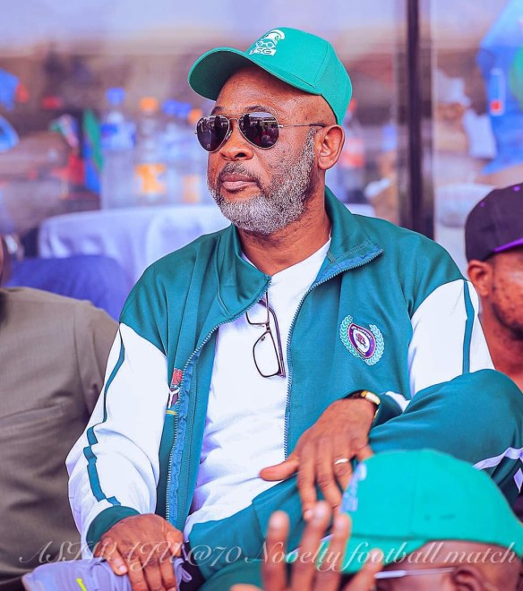 LAGOS STATE COUNCILLORS FORUM GREETS BARR. KOLADE ALABI ON HIS BIRTHDAY ...